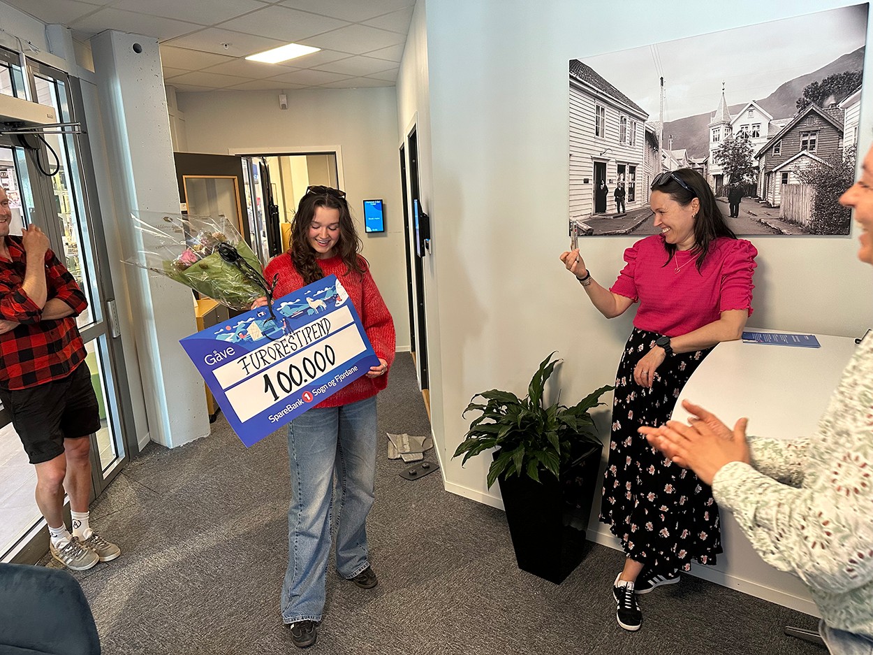 Skulle feire 17. mai – fekk Furorestipend! | SpareBank 1 Sogn og Fjordane