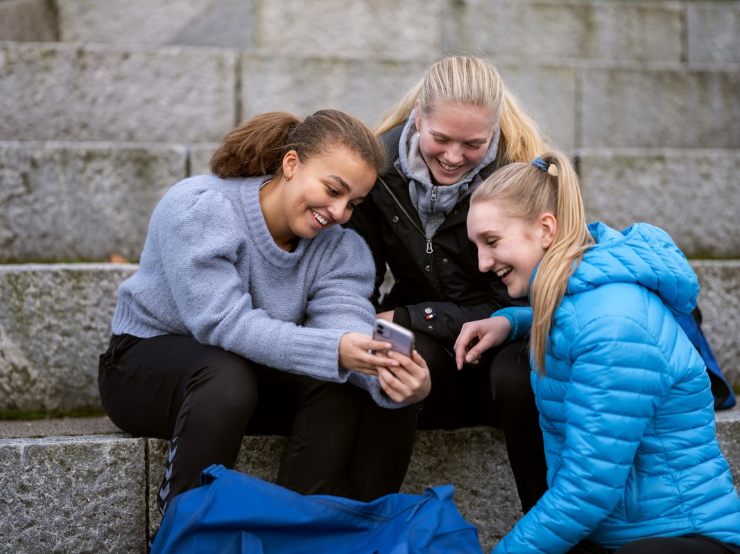 Sparing | Dette sparer ungdom til nå | SpareBank 1